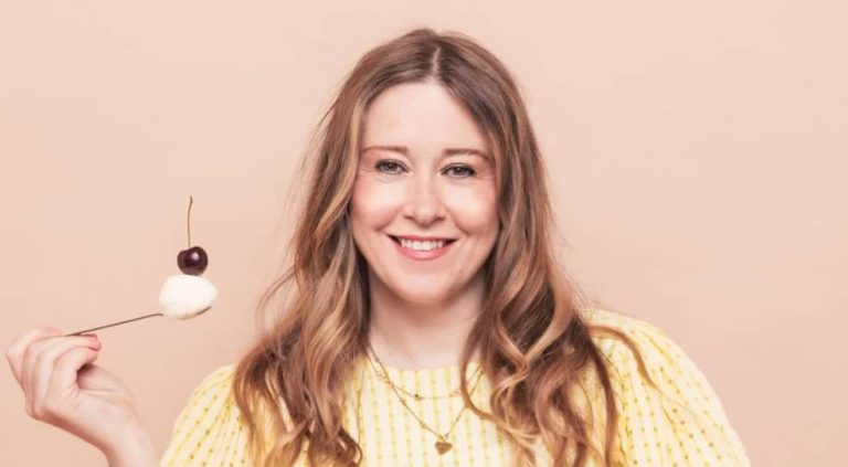 Anna Jones Measurements, Bra Size, Height, Weight, Shoe Size